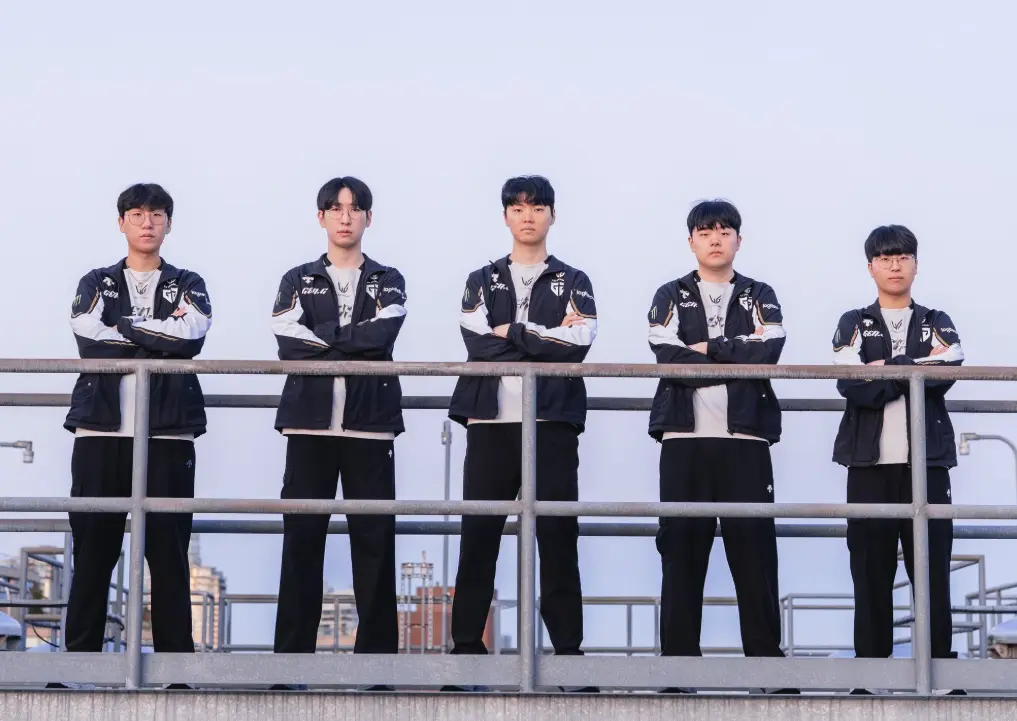 GEN1-0轻松击败T1！chovy发条压制Faker，团战伤害爆炸