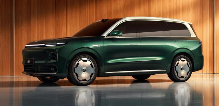 小油箱大电池/80度增程，零跑D19配置够硬核