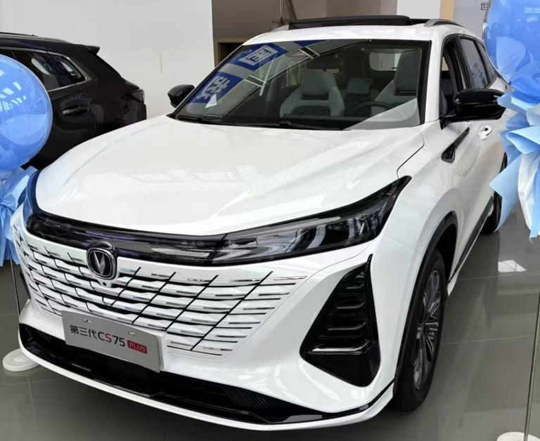 燃油 SUV 还能打吗？2026 款 CS75 PLUS 冠军版：爱信 8AT+L2 辅助，通勤露营都能扛