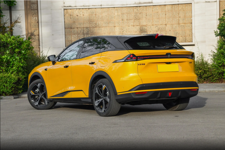 15万预算买SUV，深蓝S07和零跑C11谁更划算？