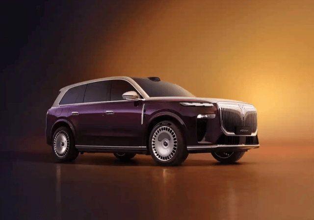 岚图泰山11月将至！800V超混、四激光雷达，重塑全尺寸豪华SUV新体验