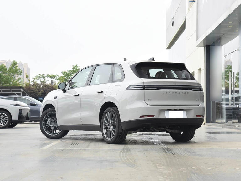 10万级卷王零跑C10来袭！激光雷达+600km续航