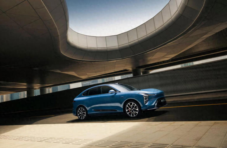 智己LS6超级增程：1500公里续航、大五座，19.79万起售