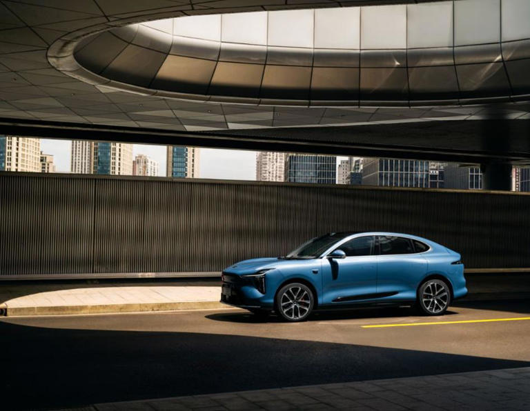 智己LS6超级增程：1500公里续航、大五座，19.79万起售