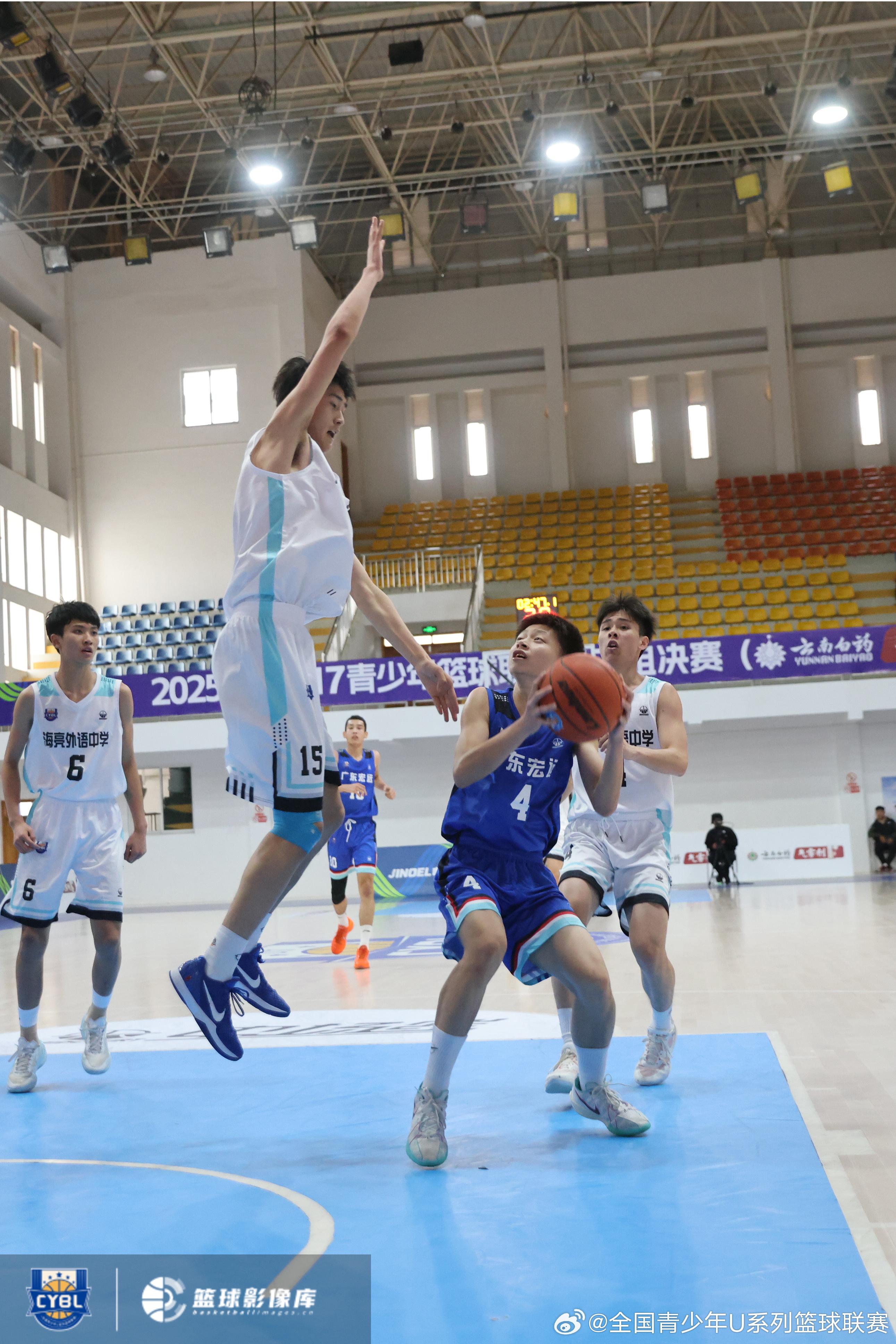 CYBL官方更新社媒，分享U17联赛海亮外语对阵广东宏远图集