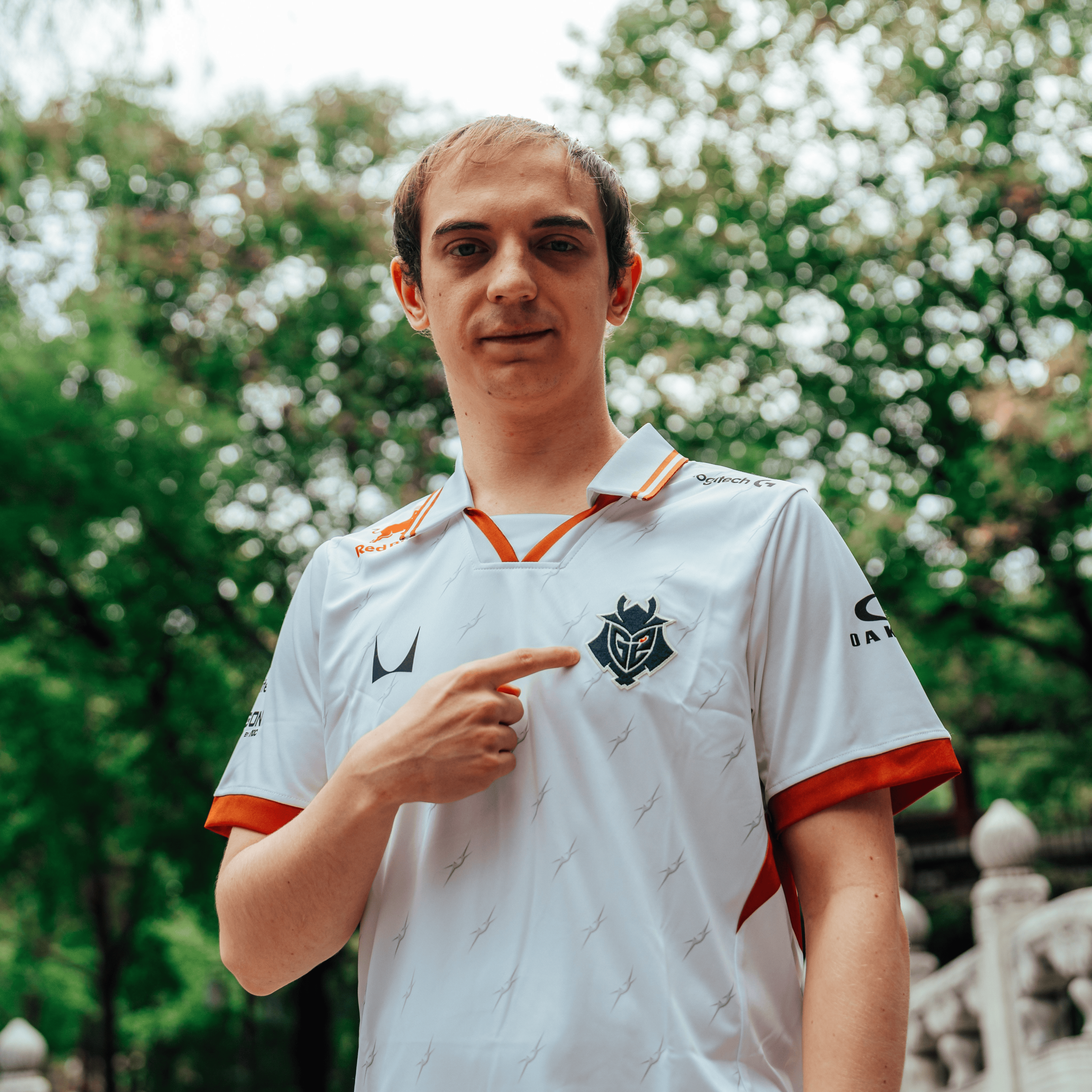 LOL官推晒照：时隔五年！Caps重返全球总决赛八强