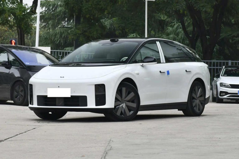 纯电SUV之争：理想i6对决特斯拉Model Y，谁能胜出？