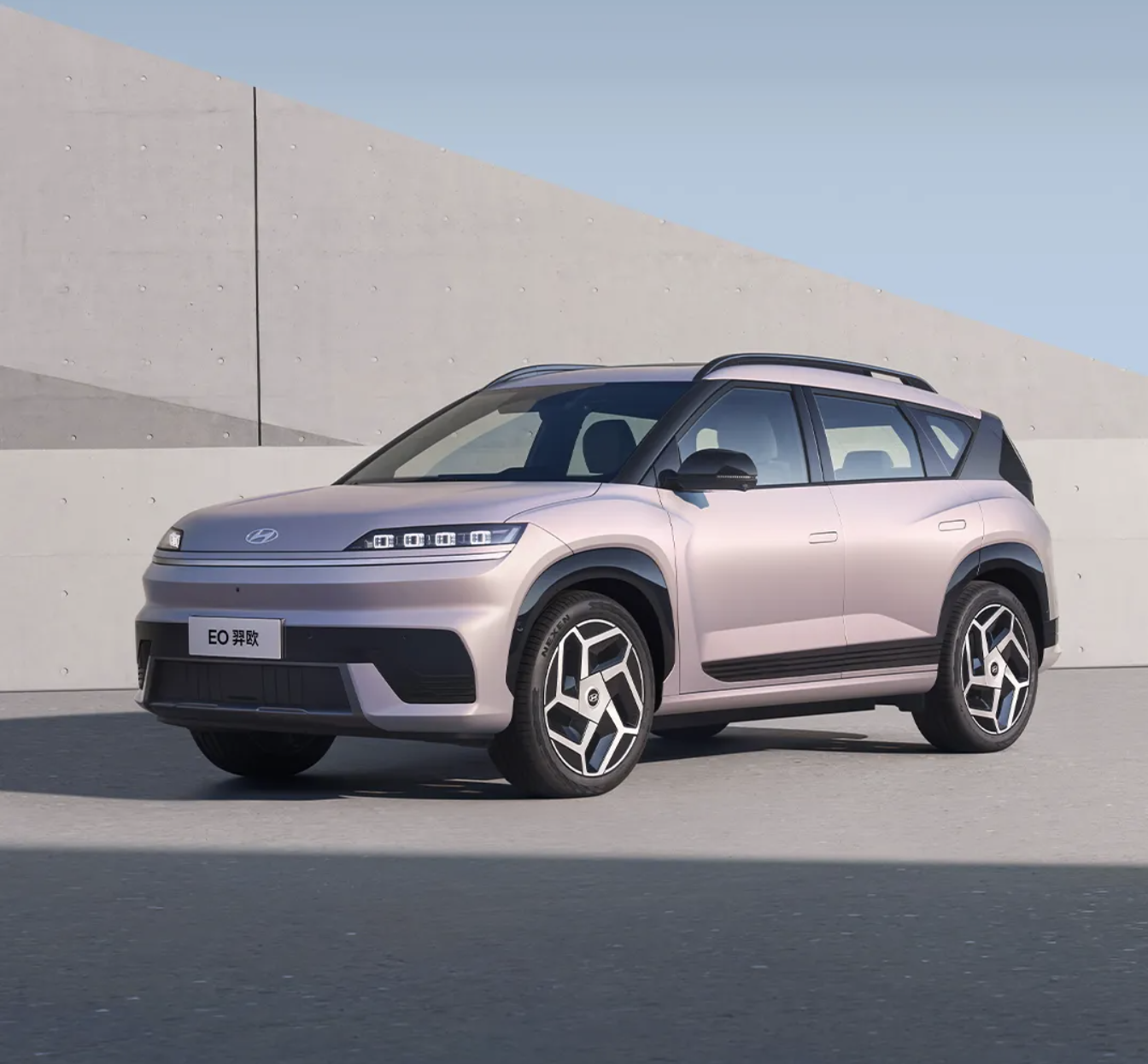 13 万-15 万元，北京现代首款纯电平台 SUV“EO 羿欧”开启预售