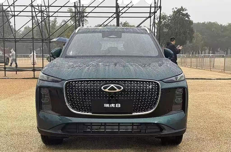 奇瑞全新瑞虎8要来了！轴距2825mm，这次虎豹双行，定价合理会火