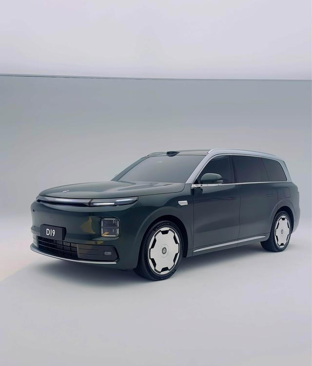 零跑D19：25万级“价格屠夫”杀入全尺寸SUV市场，50万级的配置