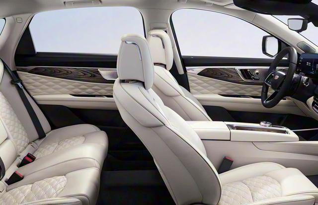 新款凯迪拉克CT6上市 配置升级 售28.99万元起