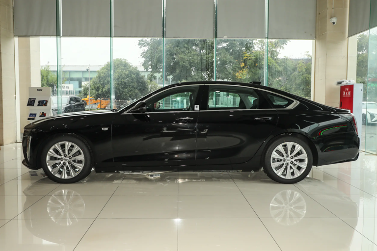 2026款凯迪拉克CT6上市：全款一口价28.99万起，销量能否实现突破？