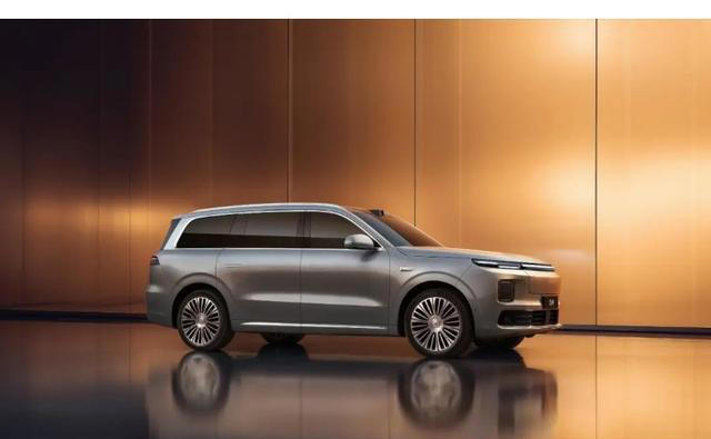 零跑D19首秀 30万级科技豪华旗舰SUV新标杆