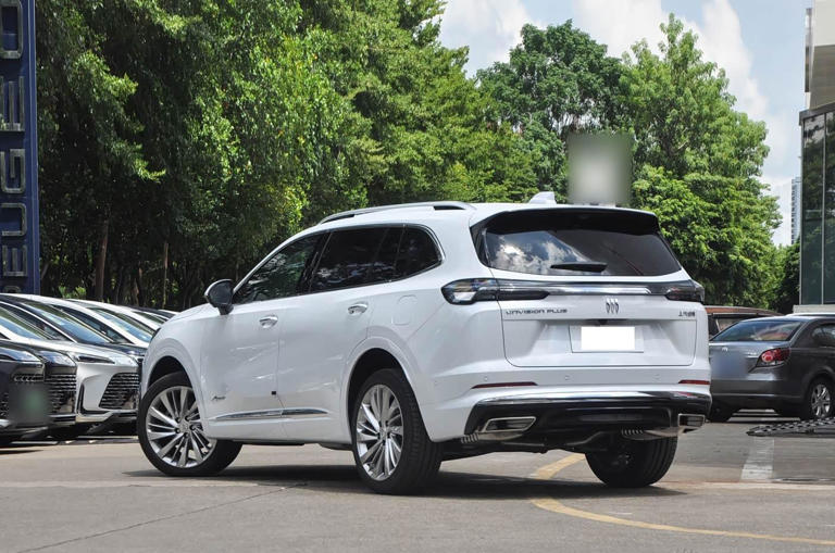 2026款昂科威Plus是家用王炸？2833mm轴距+8155芯片，家用太香了