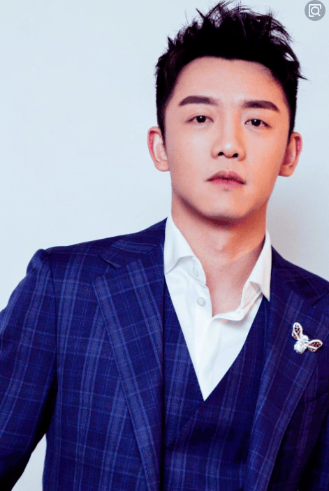 开播即火！郑恺丁真带队比拼，程潇体能惊到众人