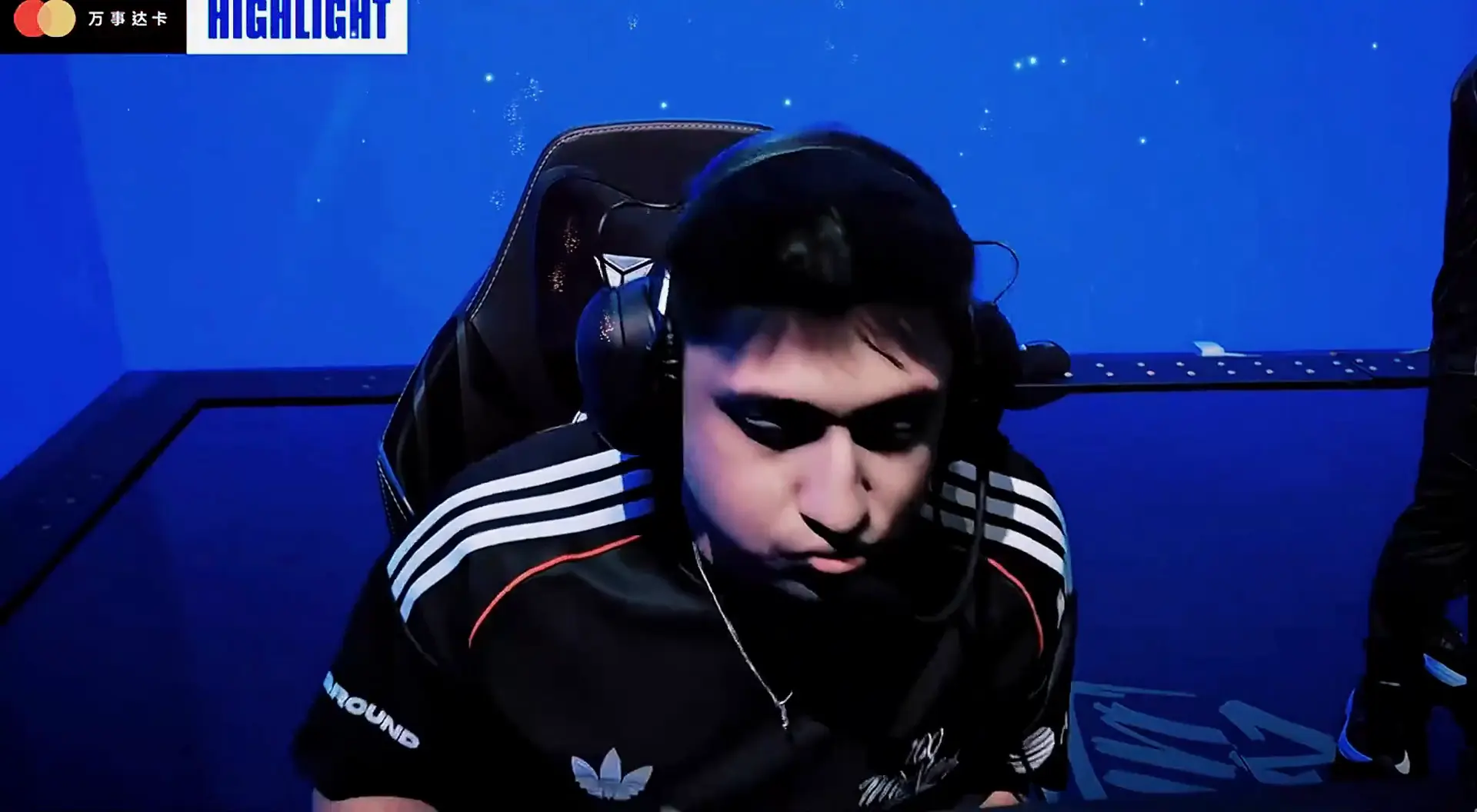 T1首局集锦：T1有惊无险，拿下首局