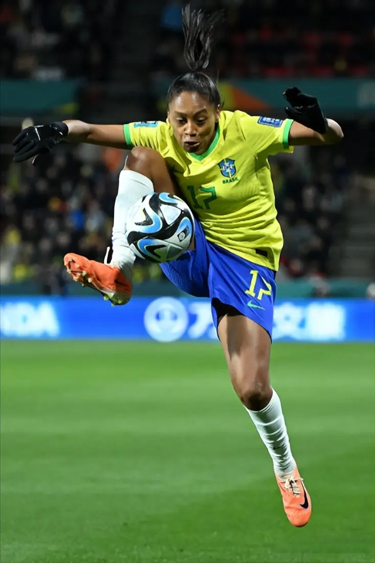 随着意大利4-3巴西，女足世界杯最新积分榜：中国队16强对手出炉