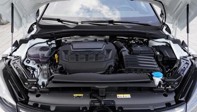 适合年轻人的大众轿跑，无框车门+EA888 2.0T，带你看13.99万凌度L