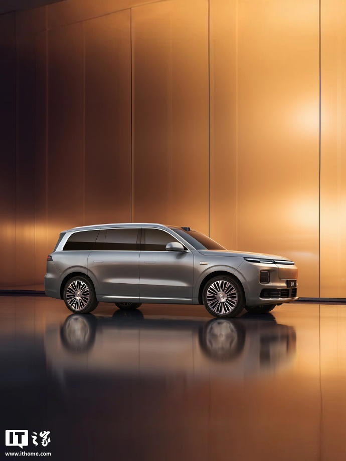 零跑最大最豪华 SUV 新车 D19 开启盲订，明年上半年交付