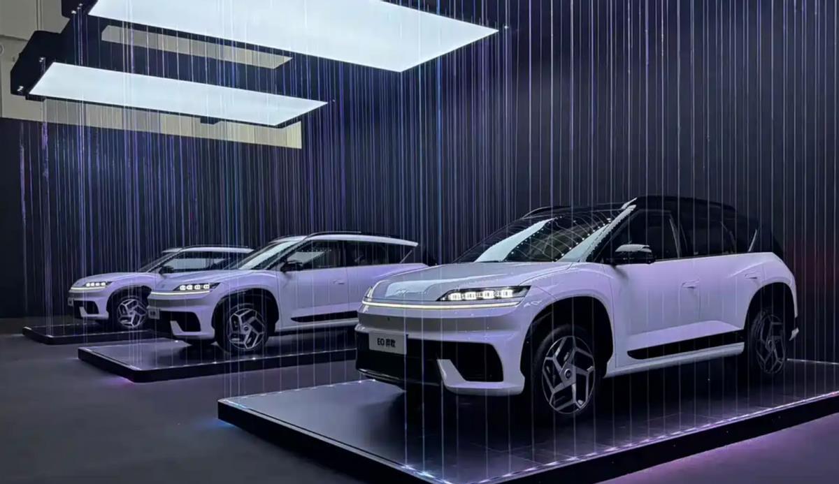 北京现代出招了，EO羿欧11.98万起，看你接不接？