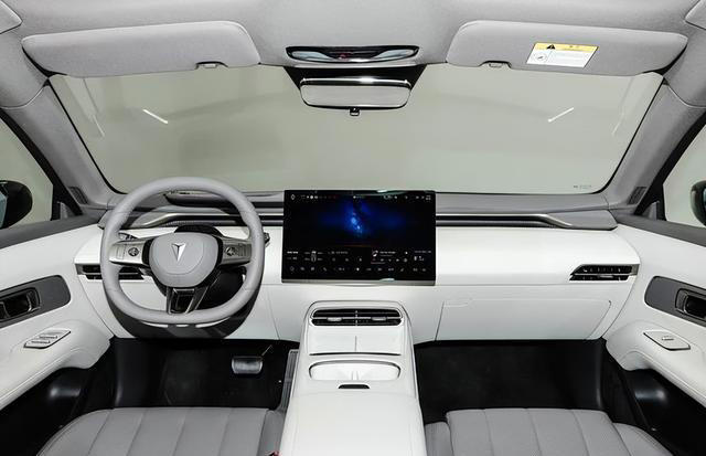 搭配法拉利同款悬架 只要13.99-16.19万元 长安深蓝L06开启预售