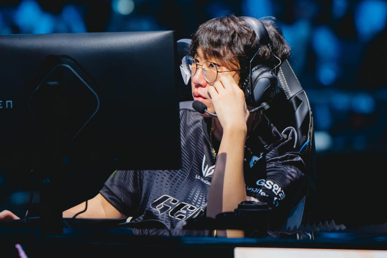 不同往昔，赛事官方分享S7与S15 BDD、Cuzz、Ruler神情对比