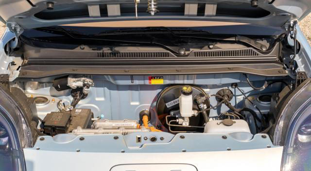 解析25款五菱宏光MINIEV各版本配置差异，哪款更值得选？