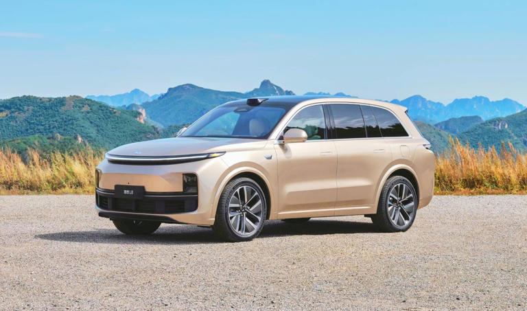 国产家用SUV选它不会错，大6座+续航超1300km，奶爸车名不虚传！