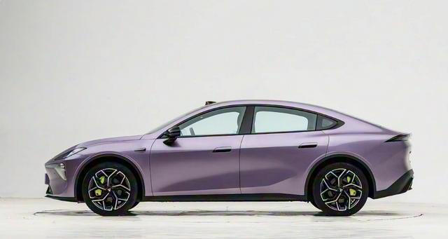 13.99万起，10月30日预售的深蓝L06。这些亮点你未必知道