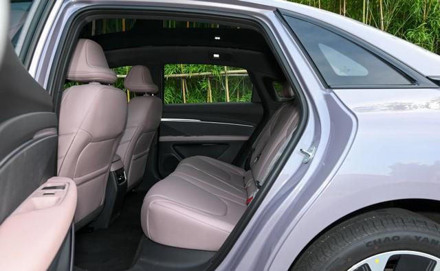 都是13万级却有600km+续航：长安启源A06跟小鹏MONA M03谁更狠？