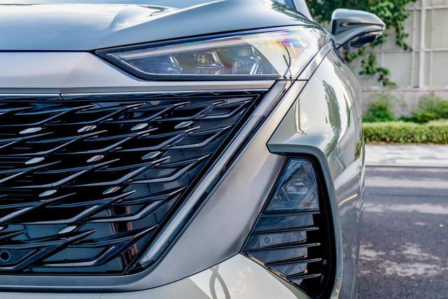 2.0T+9AT！荣威RX9起售价不到20万