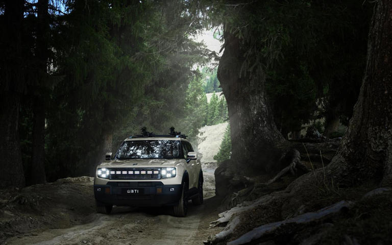 捷途山海T1四驱版即将上市，三电机真四驱开启旅行全场景