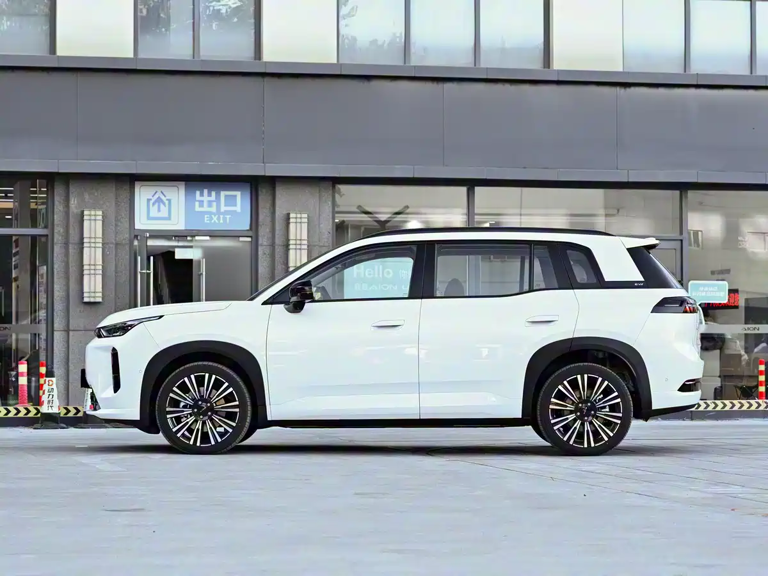 埃安AION i60开启预售，11.98万起，国民车的表现如何？