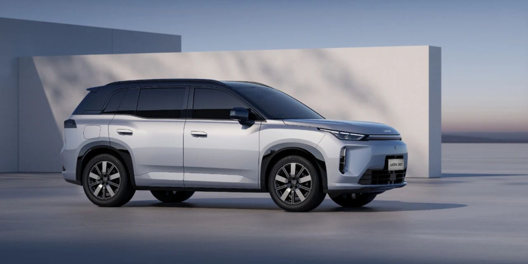 埃安i60预售11.98万元起，首款增程综合续航超1200km