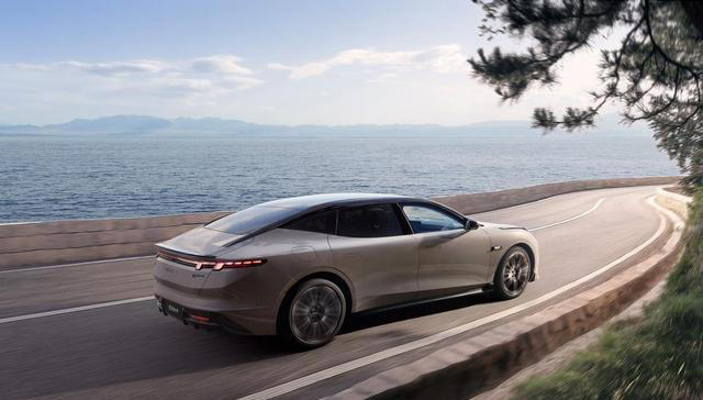 买车不再妥协！领克10EM-P万台下线彰显混动硬实力