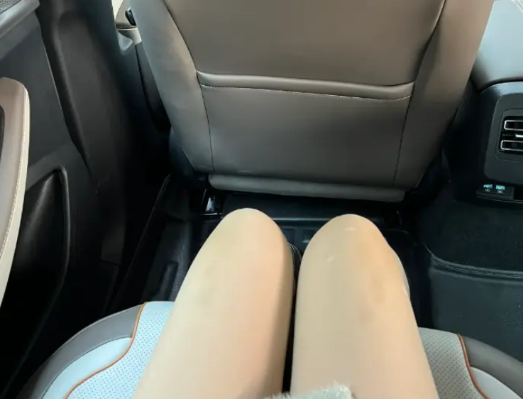 比亚迪终于\"狠\"了一把！续航1500km，带智能驾驶6万多落地