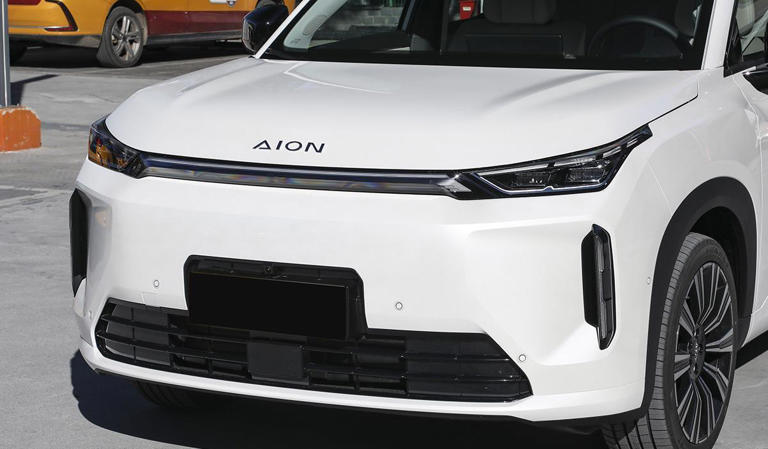 广汽埃安新款SUV，AION i60将上市，提供增程、纯电两种动力
