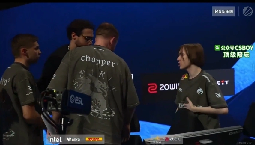 输掉图一后sh1ro与donk爆发激烈交流！