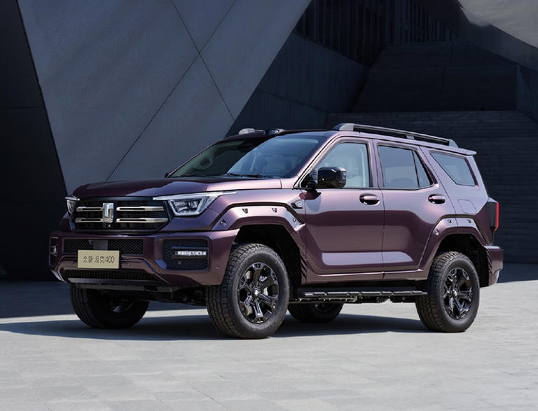 新款坦克400上市 售价为24.98-31.98万