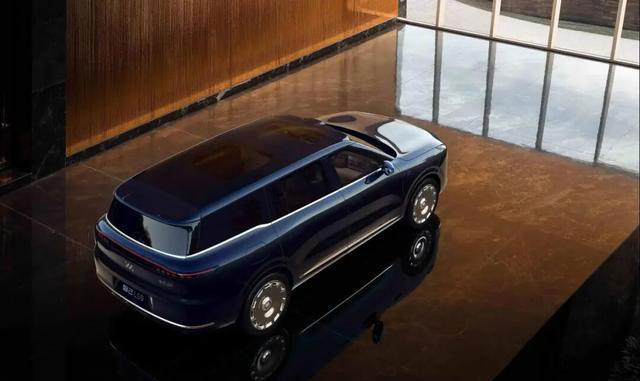 近5.3米旗舰，增程配66度电池，纯电续航402km，6座SUV又有新款！