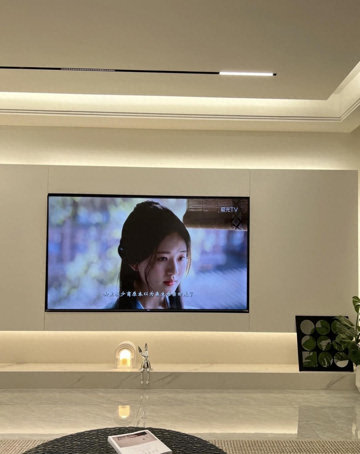 90后夫妻拒绝“过度装修”，把161㎡家装得堪称教科书，太高级了