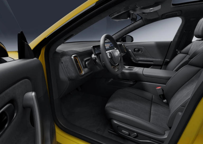 零跑Lafa5亮相外观吸睛，内饰能否俘获年轻人的心？