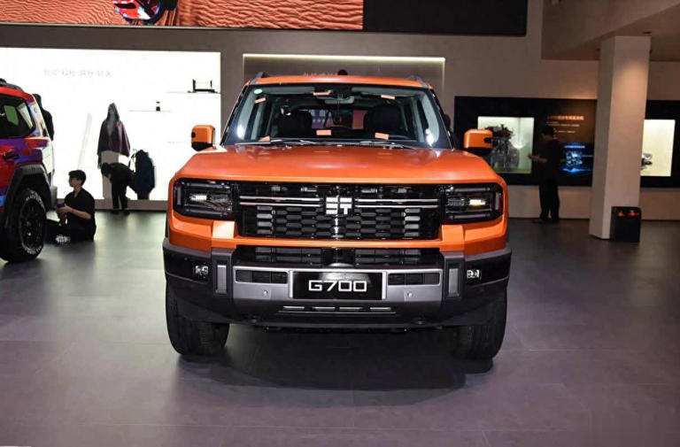 32.99万起不低调，捷途纵横G700硬派越野全系大马力过剩？