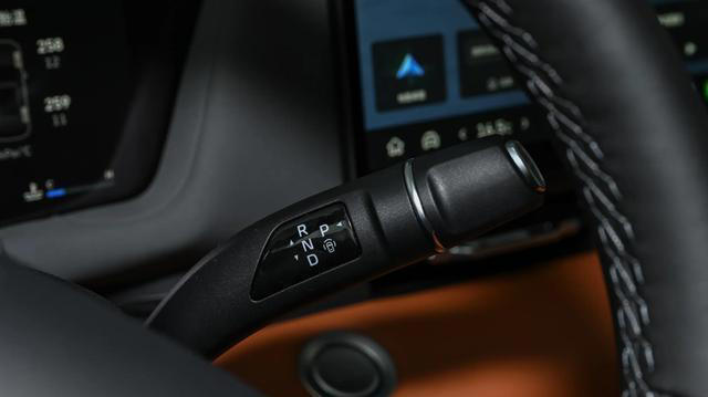 定位中型SUV，哈弗H6L实车亮相，预计11月份上市