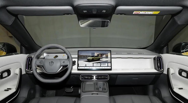 11月7日零跑Lafa5将预售，入门续航515公里，有望10万以内吗？