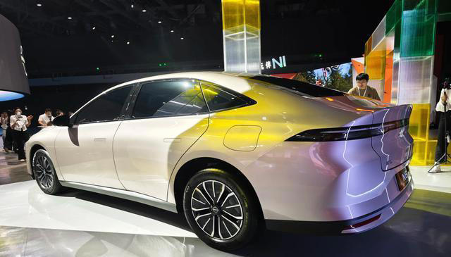 日产N6将来袭，配插混动力，8295+15.6英寸会来吗？