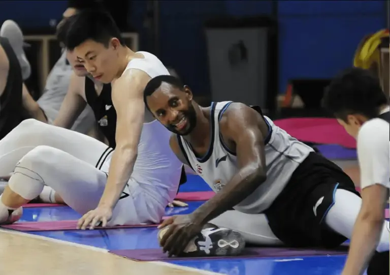 FMVP空降魔都！上海集齐4外援+5国手，CBA下赛季提前大结局？