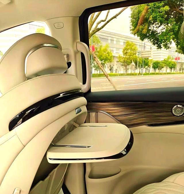 17.99万起解锁全场景自由！星海V9才是中产的“理想MPV”