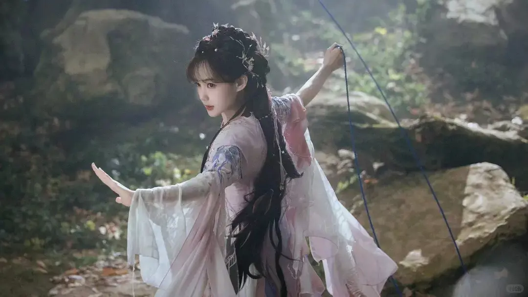 电视剧全网热度榜，《天地剑心》跌至第三，第一热度高达75.43