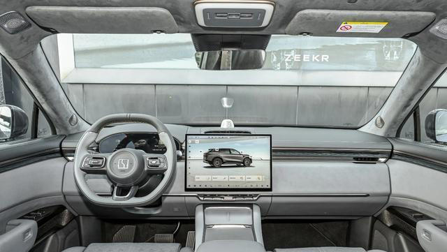 售价22.98万起，2026款极氪7X上市，升级900V电机，最高续航802km